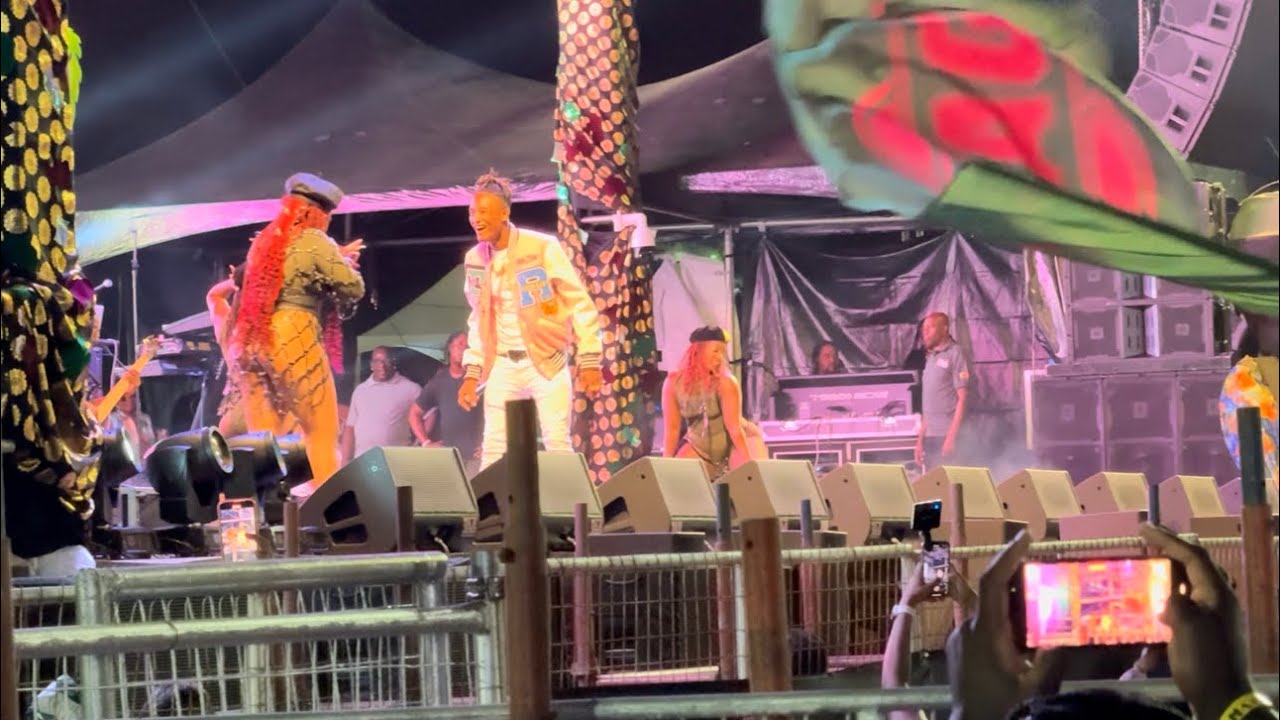 Army Fete 2024: Destra Garcia x Yung Bredda perform “Rosie” - YouTube