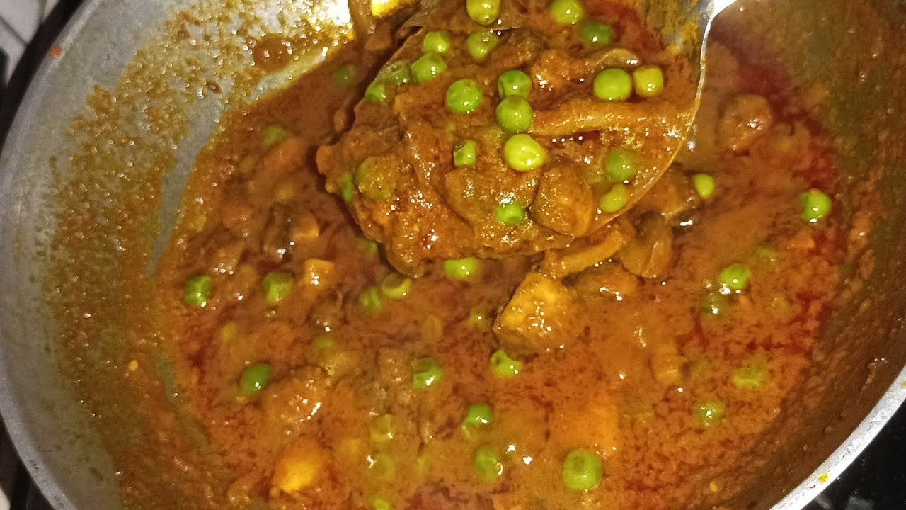 ଏମିତି ଥରେ ଛତୁ ମସଲା ବନେଇ ଦେଖନ୍ତୁ //chhatu masala //mushroom curry ...