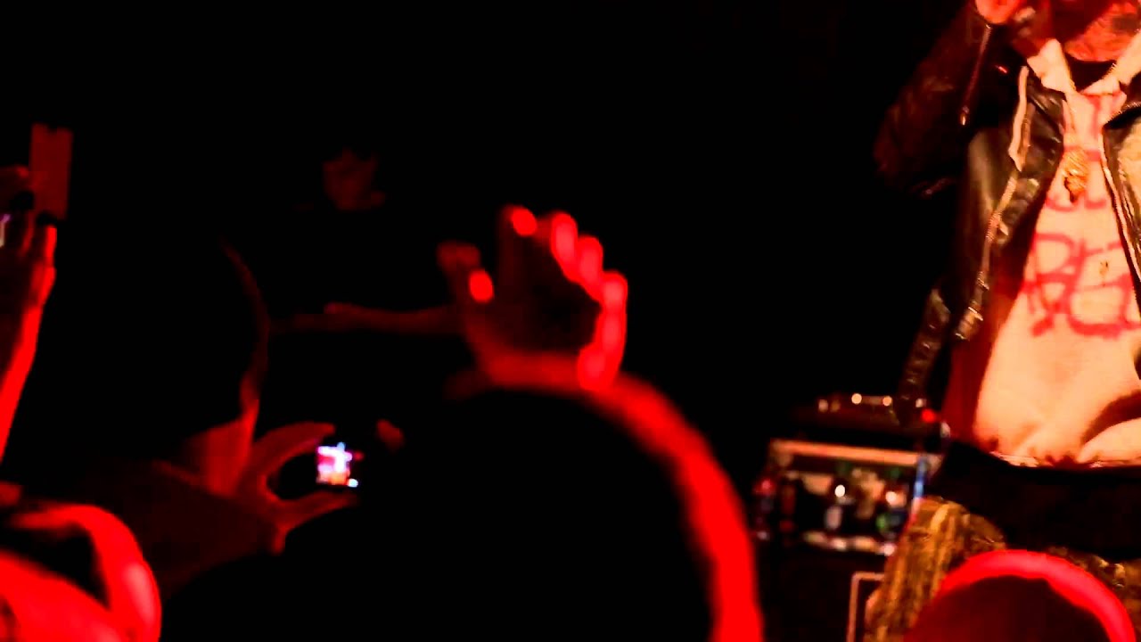 Yelawolf - Trunk Muzik (Live in Boston) - YouTube
