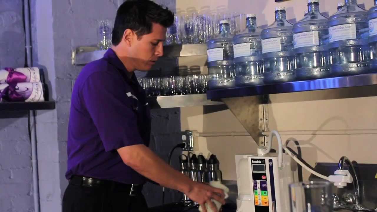 SD501 Cleaning Video -Spanish Version presented by Water Wellness ...