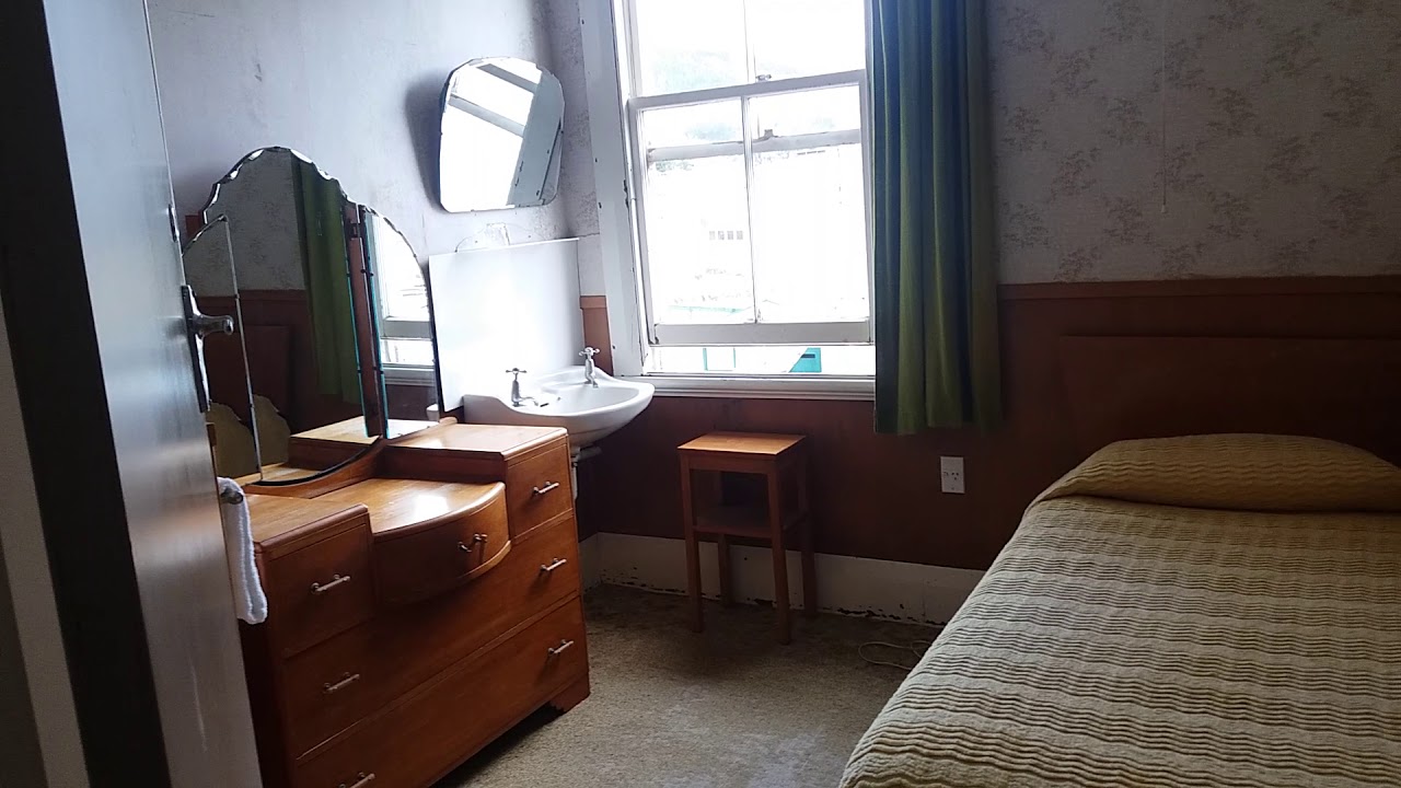 Ruatoria Hotel - YouTube