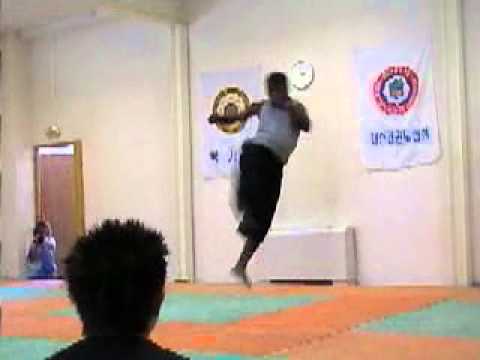 KUNG FU TRICKS!!! - YouTube