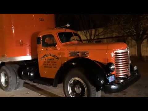 Schneider National ‘s 1949 International truck named “Vinny” - YouTube