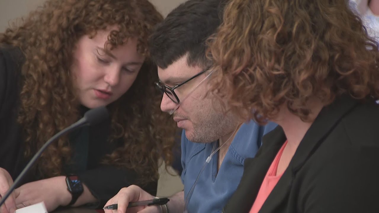 Nicholas Rossi appears in-person for preliminary hearing - YouTube