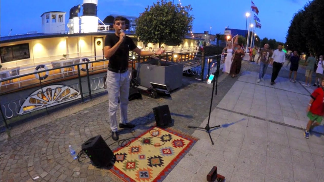 "Nel Blu Dipinto Di Blu" (Volare) By Alessio Roma - YouTube