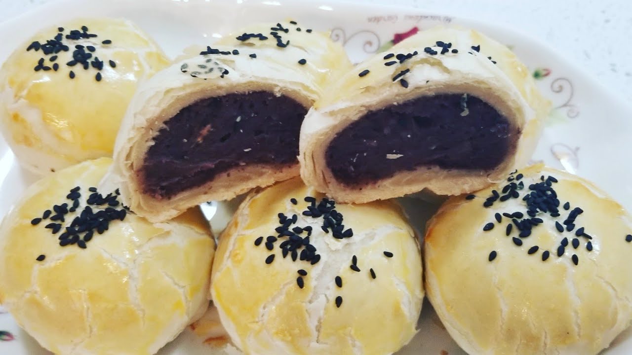 Red Bean Puff Pastry 红豆酥 - YouTube