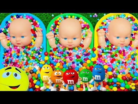 Cute Baby Doll Bath & Colorful Balls Fun 🛁🌈 | BABY FUN TOYS