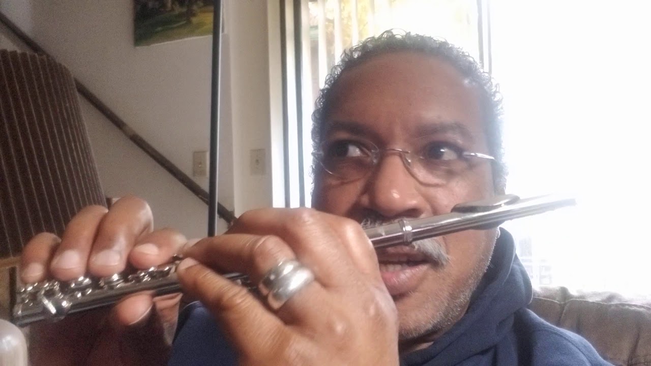 How to play a piccolo badly - YouTube