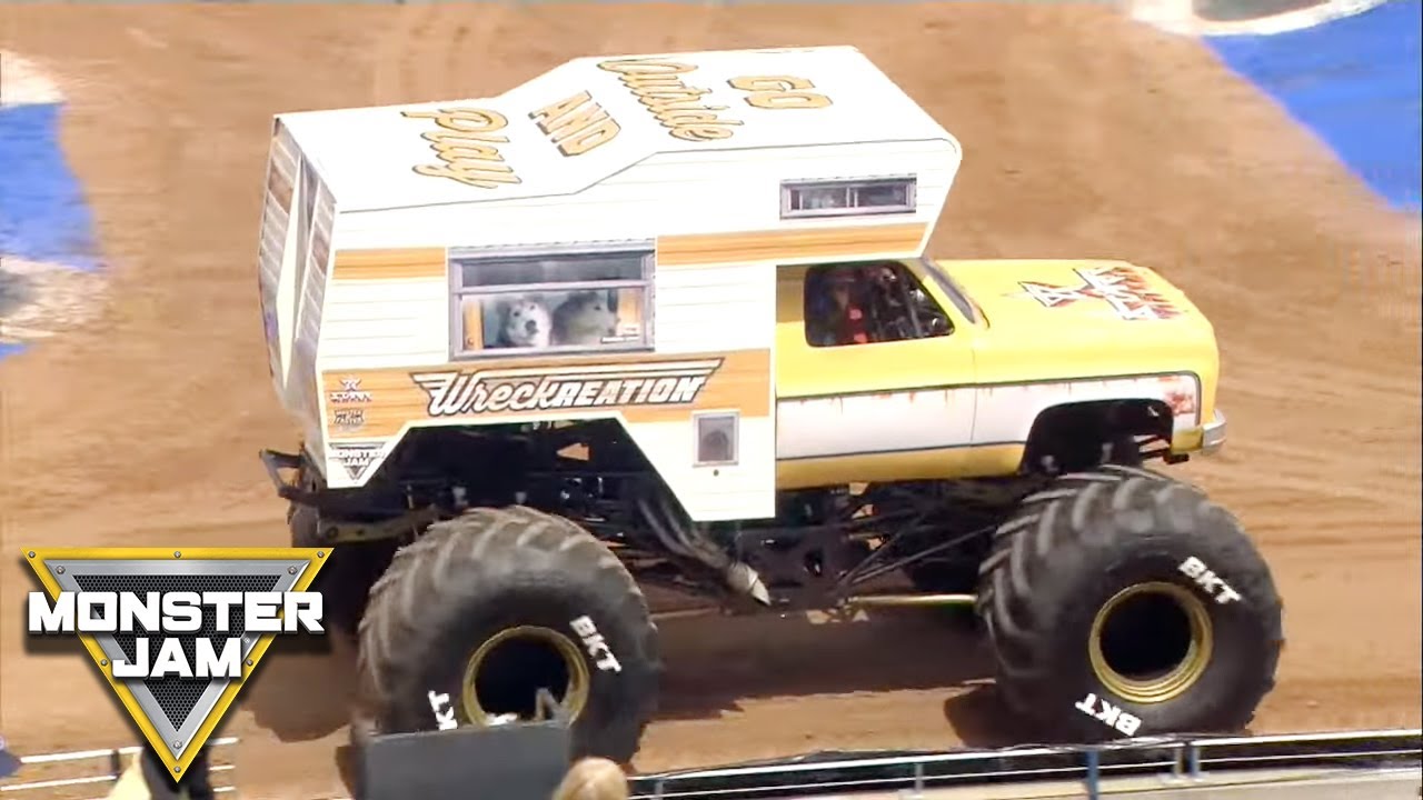 Monster Jam World Finals XXI - Sunday Pit Party and Parade | Monster ...