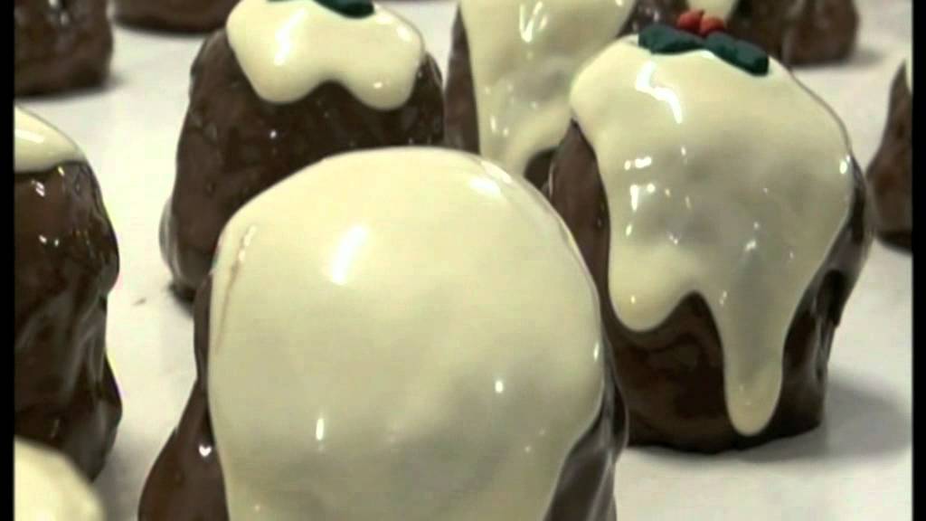 Creating MAGIC - Darrell Lea Xmas Puddings - YouTube