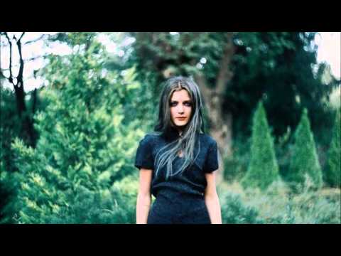 Nina Sublatti - Sleep
