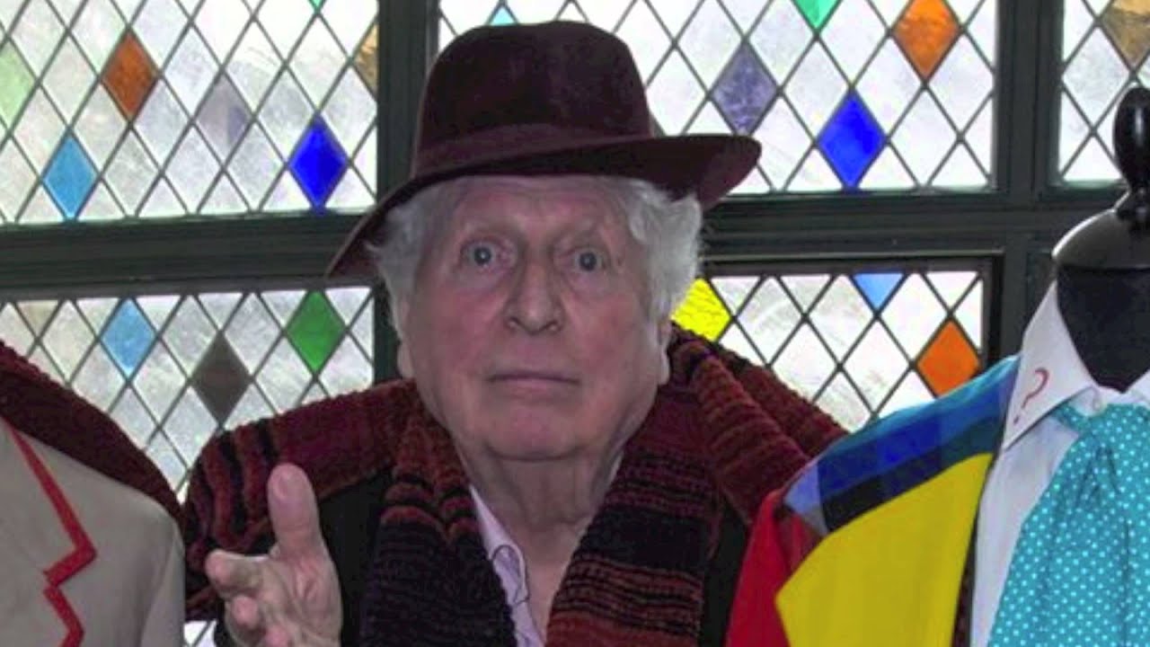 The Twelfth Doctor and the Curator, Day of the Doctor - YouTube