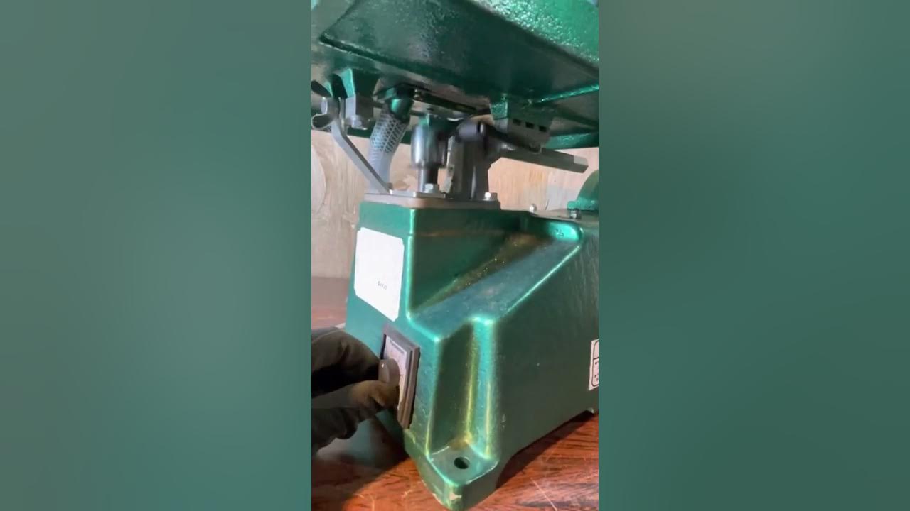 4032 卓上糸鋸盤 ユタカ YSC-500F 木工糸のこ機 - YouTube