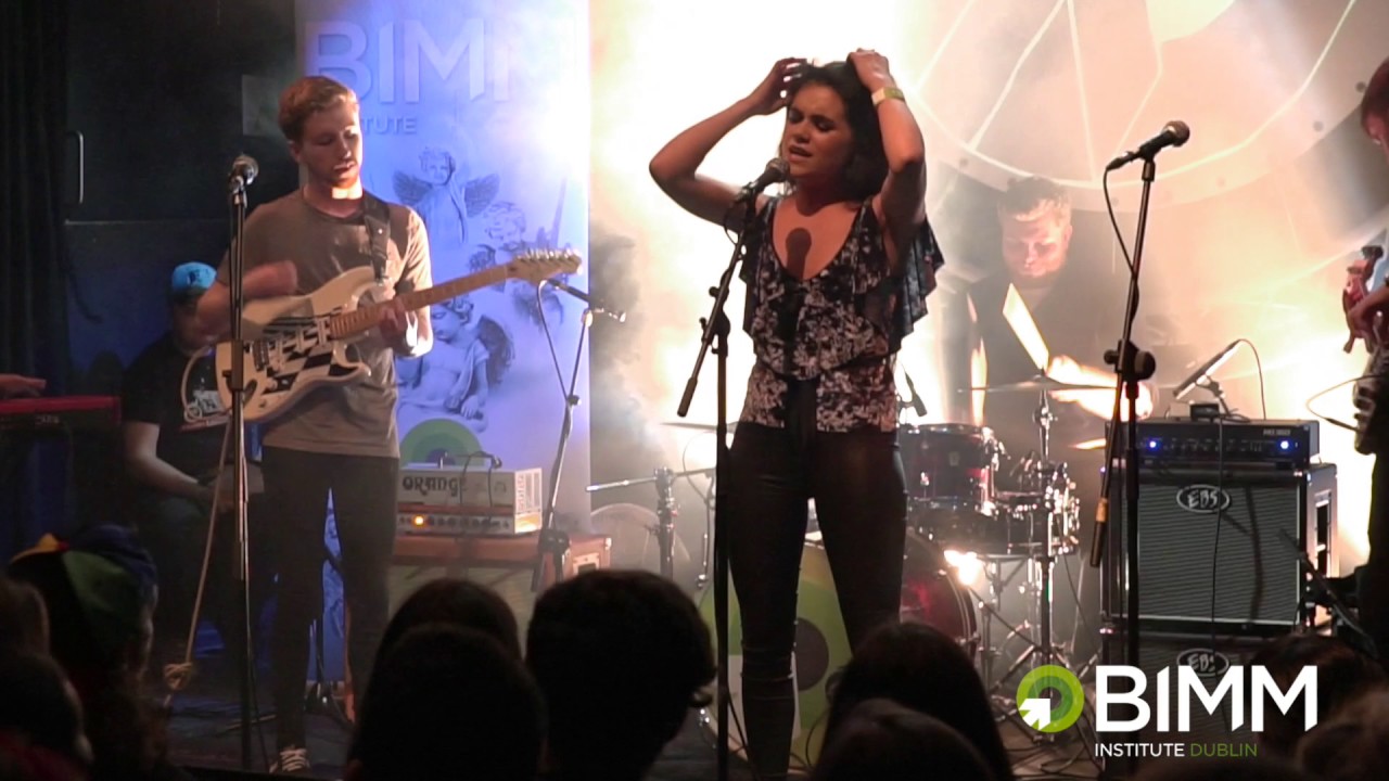 Mimi Lane performing 'Rhythm or Rhyme' at the BIMM Dublin Live ...