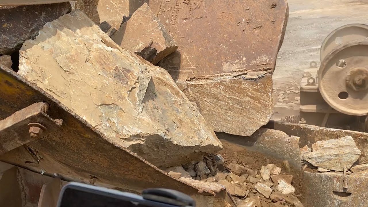 Amazing Quarry Primary Rock Crushing Machine Working || Setisfying Rock ...