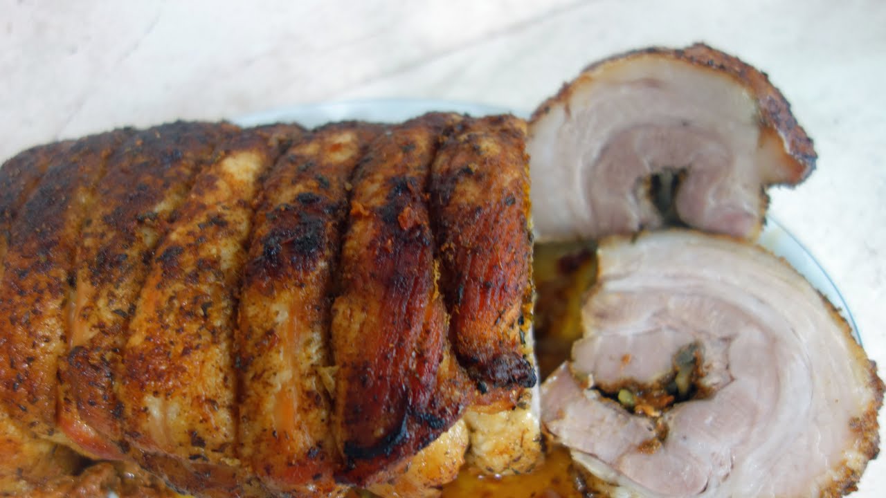 Boczek pieczony w piekarniku z czosnkiem i cebulą. Przepis jak upiec ...