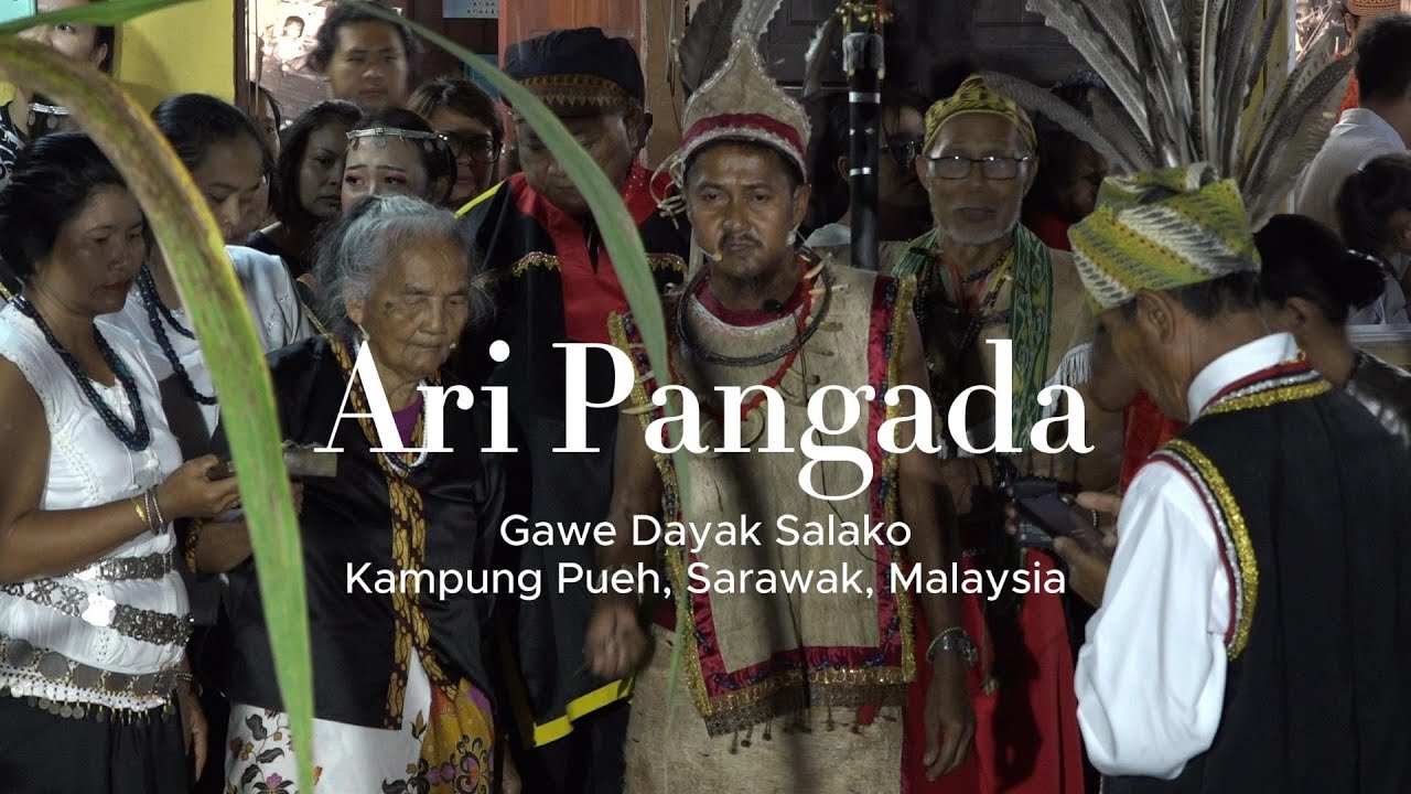 ARI PANGADA Gawe Dayak Salako Kampung Pueh - YouTube