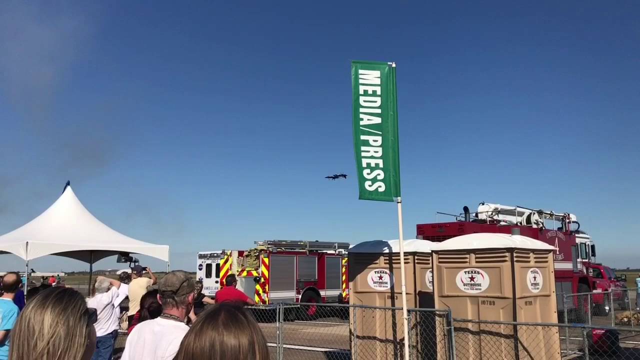 Wings Over Houston 2016 - YouTube