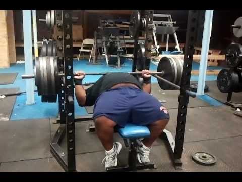 Robert Wilkerson 605 Dead Bench Press - YouTube