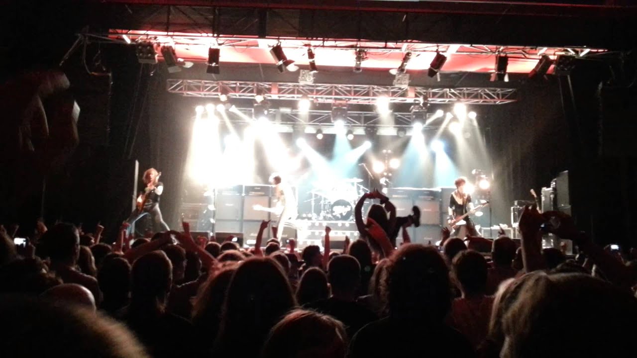 The Darkness live Warsaw Palladium 2013-03-16 - YouTube