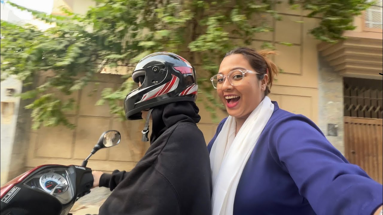 CHOTI BHEN KO BIRTHDAY PER SCOOTY GIFT KI ♥️ - YouTube