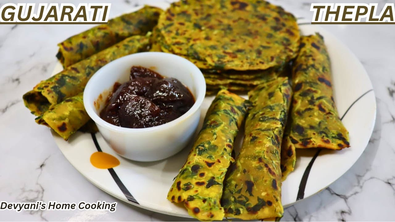 Gujarati Thepla Recipe | Methi Na Thepla | Methi Thepla In Hara Masala ...