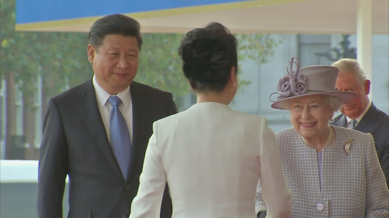 Queen welcomes China's President Xi Jinping to Britain - YouTube