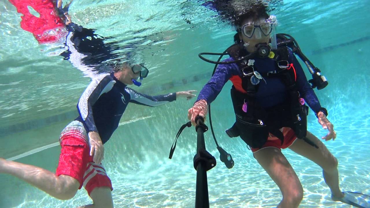 Super Cute Girl SCUBA divng in pool - YouTube