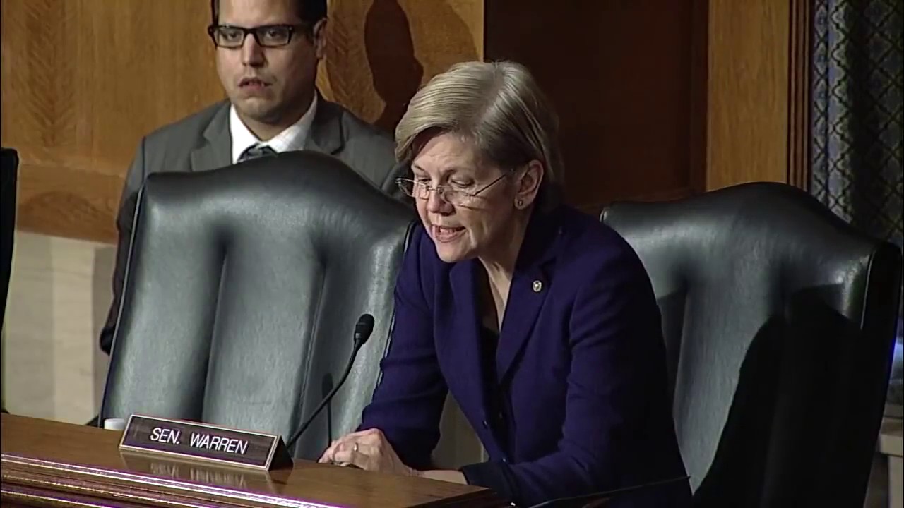 Sen Warren Introduces Dr David Weil to HELP Committee - YouTube