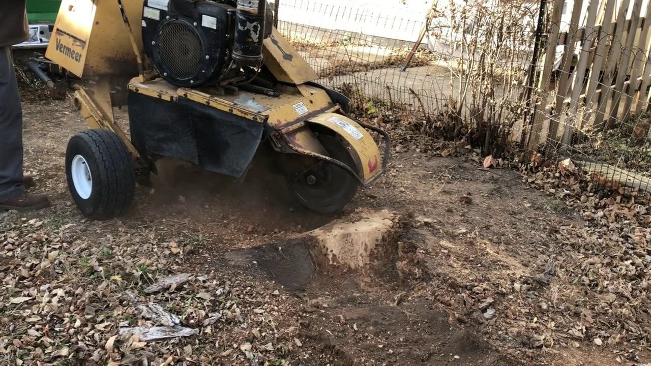 BigIron.com DN09840 Vermeer 630B Stump Cutter 12-27-17 auction - YouTube