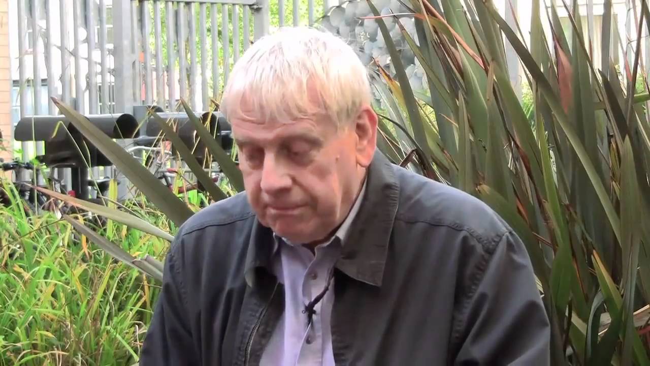 Alan Baddeley on the evolution of working memory - YouTube
