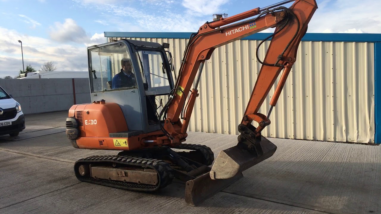 HITACHI EX30-2 3 TON MINI DIGGER - YouTube