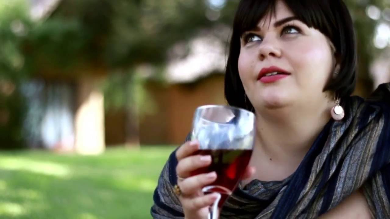 Date Night Ideas: Picnic Fail - YouTube