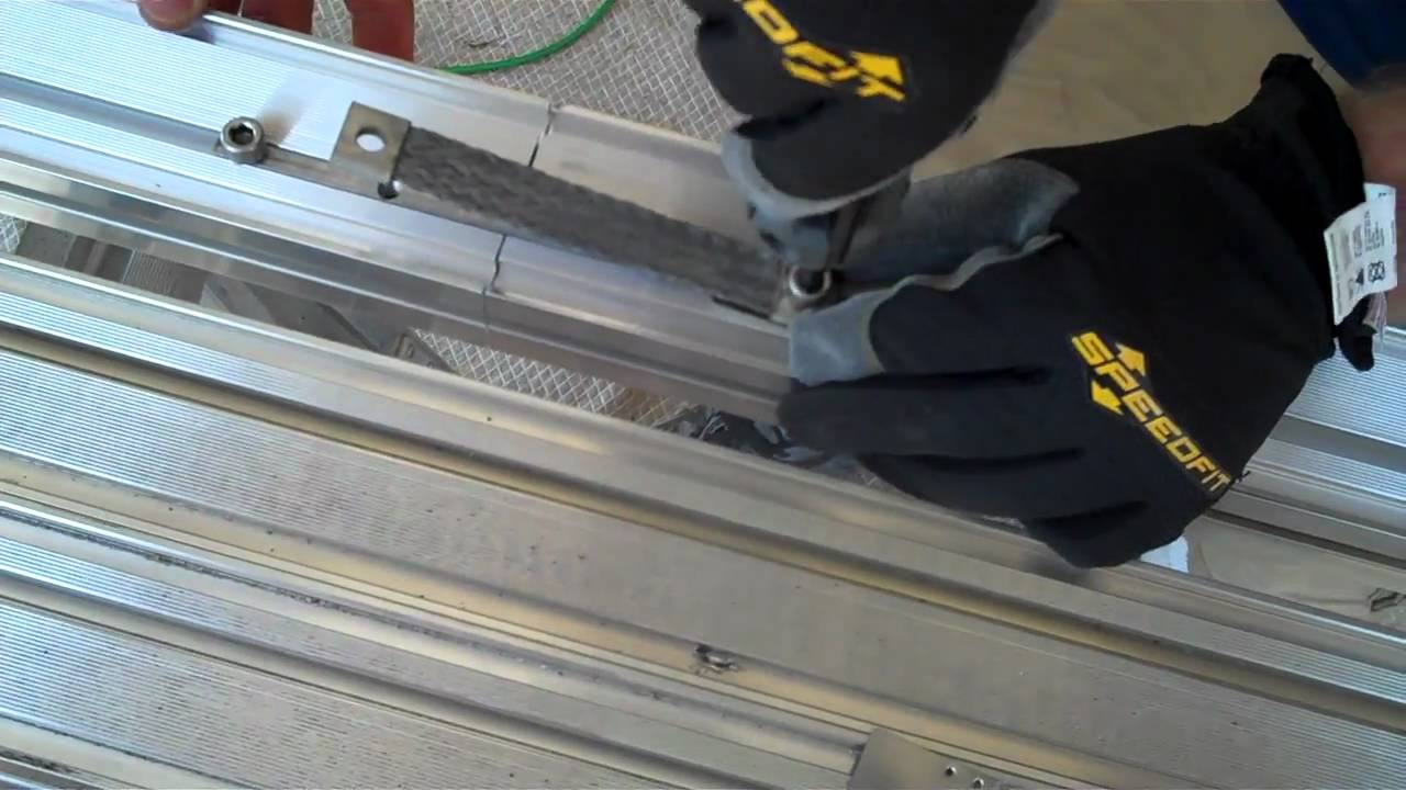 Correctly Splicing Solar PV Racking Module Mounting Rails - YouTube