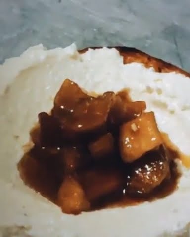 Our all time favorite bagel 🥯~cream cheese & Apple compote ~.Best ...