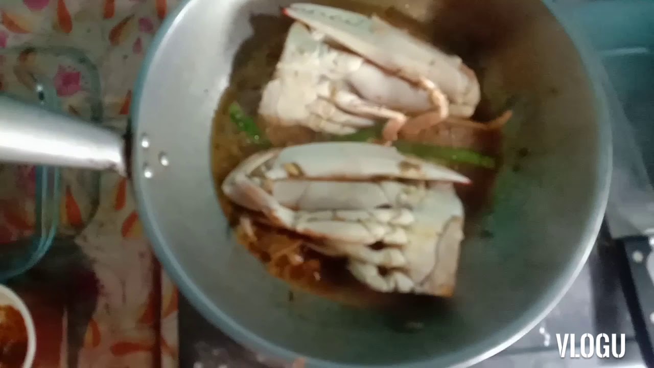 Ginataang kasag/crabs follow me guys on how to cook our ulam for today ...