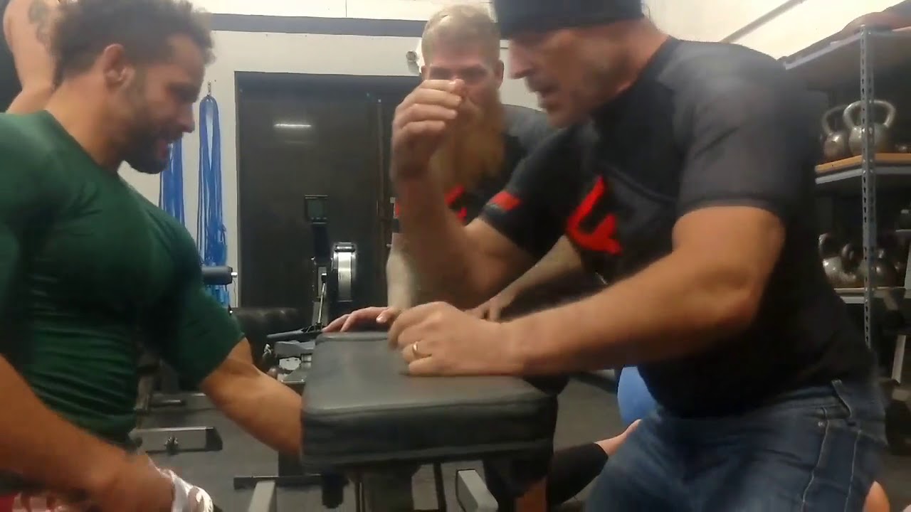 Bryan Briegel arm wrestling Nov 15 2018 match 1 - YouTube
