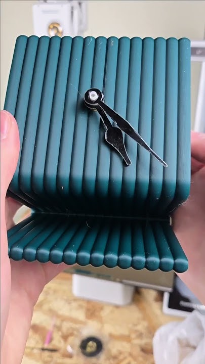 3d printing a clock! #3dprinting - YouTube