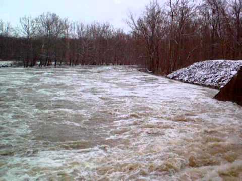Water being released from the bolivar dam - YouTube