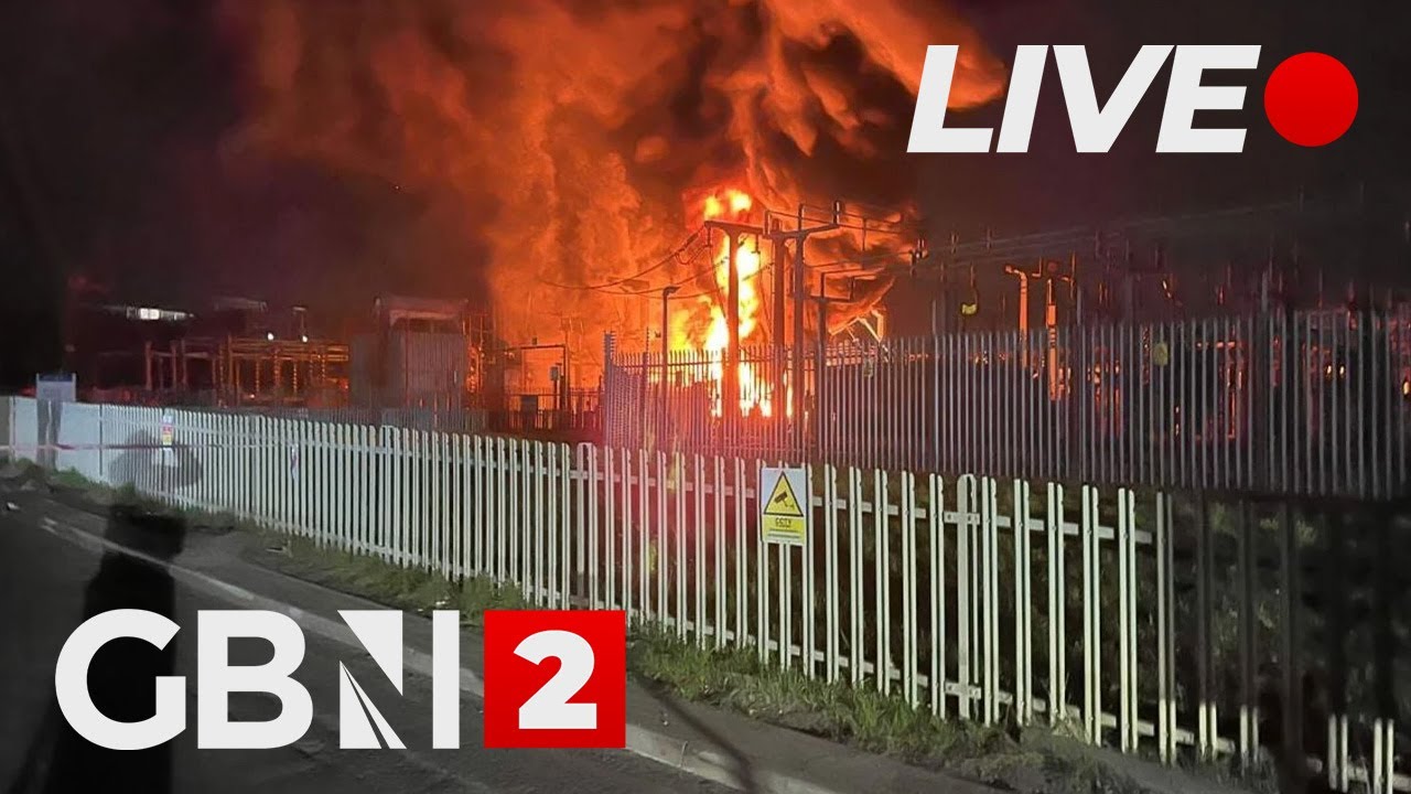 LIVE: Huge fire in Hayes at electrical substation near London - YouTube