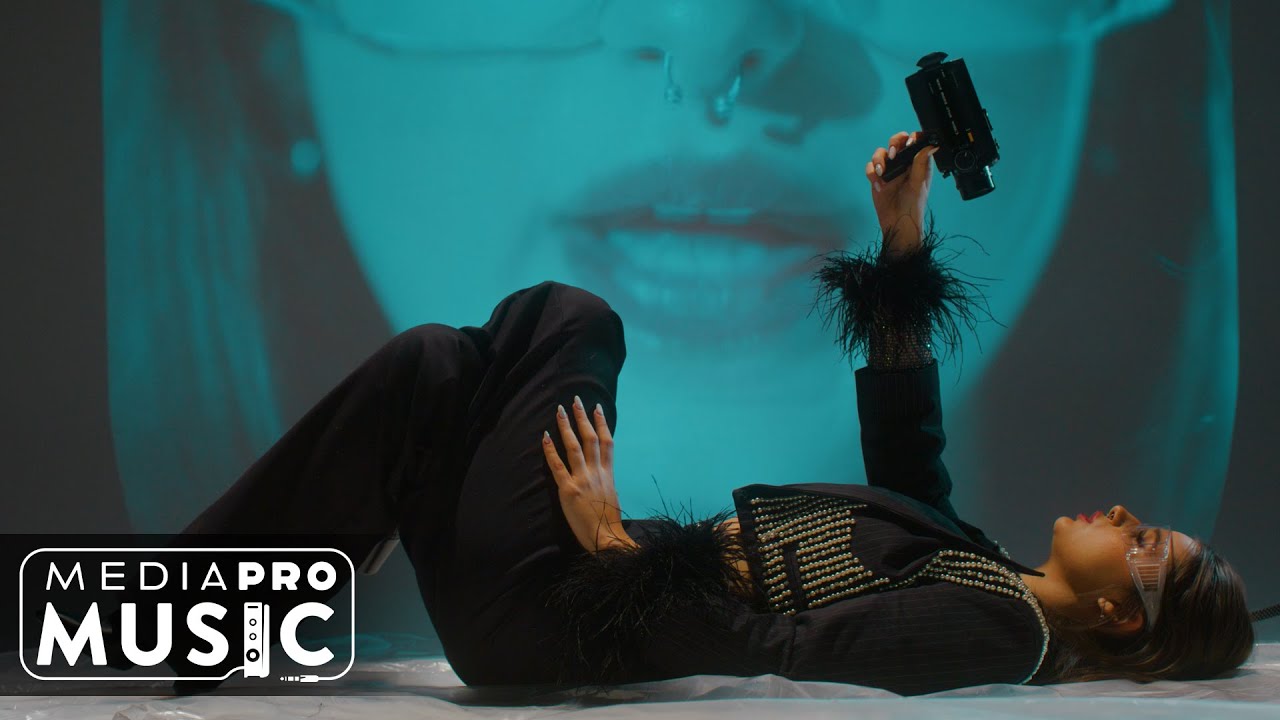 Loren - Acel ceva (Official Video) - YouTube