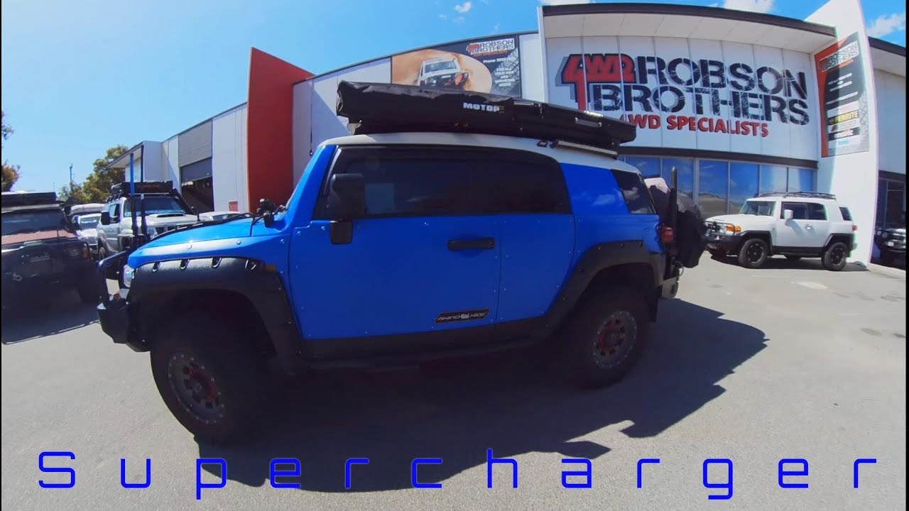 FJ heading over to Robson Brothers for it new engine - YouTube