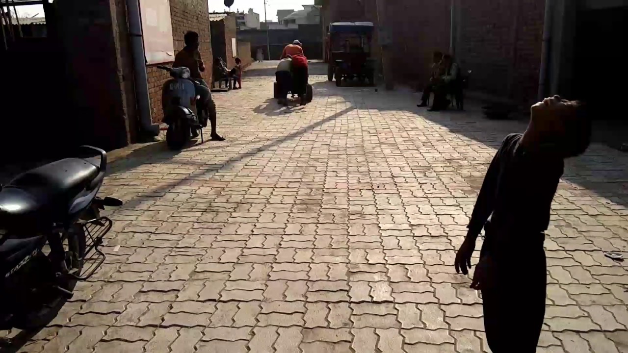 Starting the YAMAHA PHUNDI - YouTube