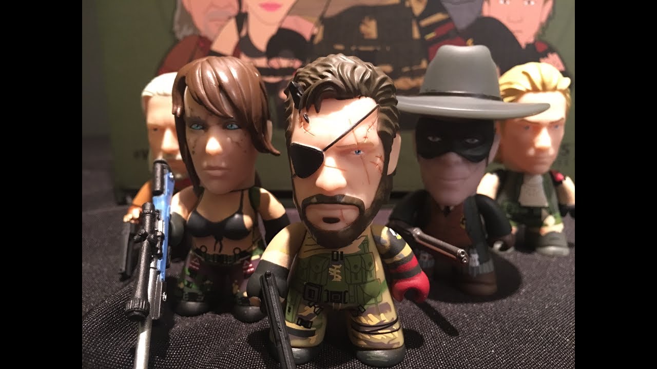 Metal Gear Solid V Titans Vinyl Figures Full Case Unboxing - YouTube