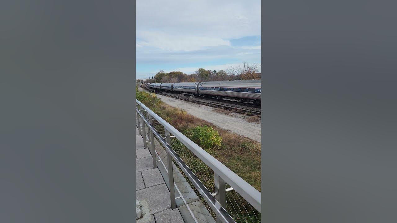 P42DC 59 leads #Amtrak Carolinian #Train 79. #trains #transportation #travel #virginia #dmv ...