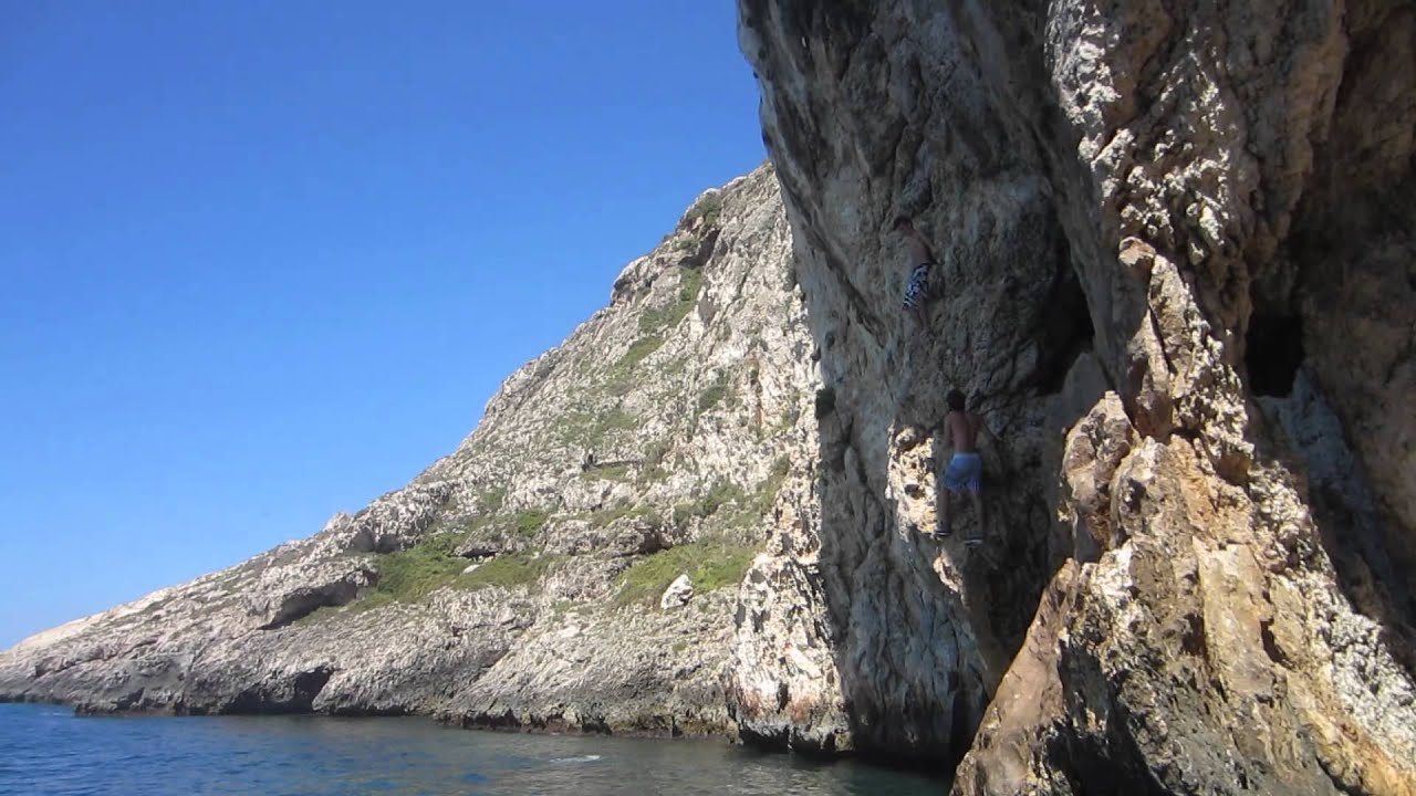 GOZO CLIFF DIVING EPIC BACKFLIP 100% AMAZEMENT - YouTube