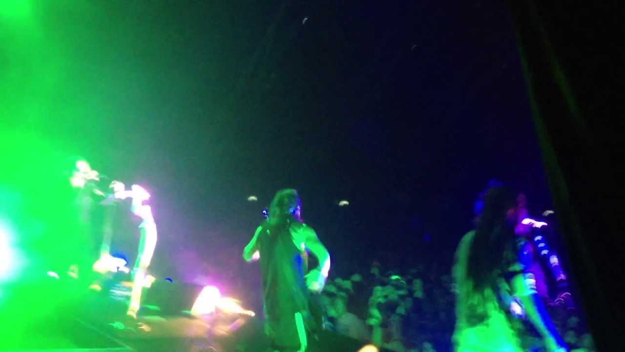 Korn - Ball Tongue/It Takes Two/Lodi Dodi (Side Stage View)