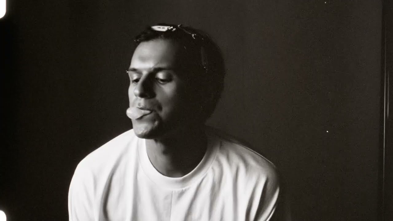 Omar Apollo - Ivory Acordes - Chordify