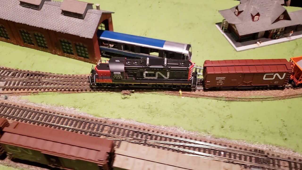 MODEL TRAINS Exporail Show 2024 HO Scale CNE Club Layout with Azur ...