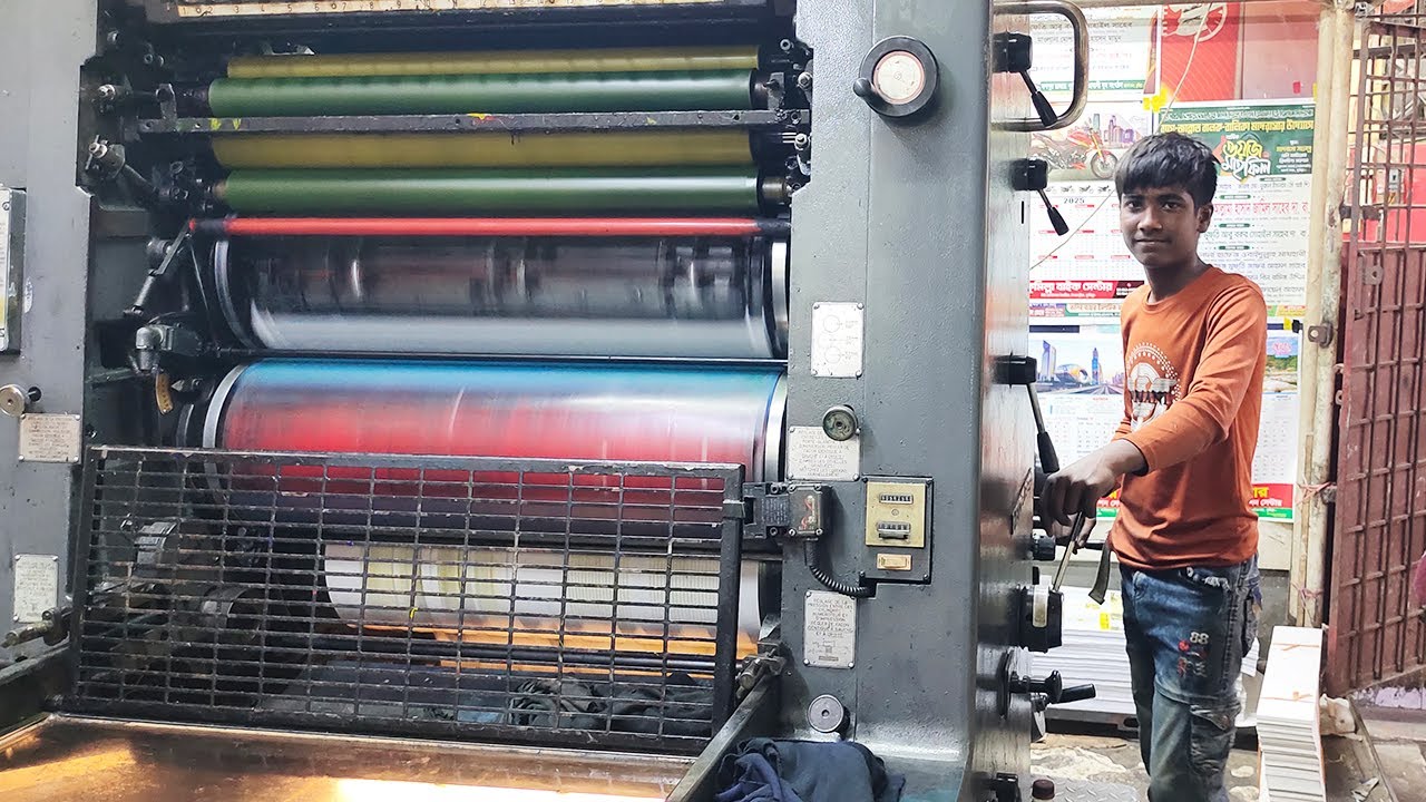 Magazine Printing by Heidelberg MOE Offset Printing Machine in Comilla New Market - YouTube